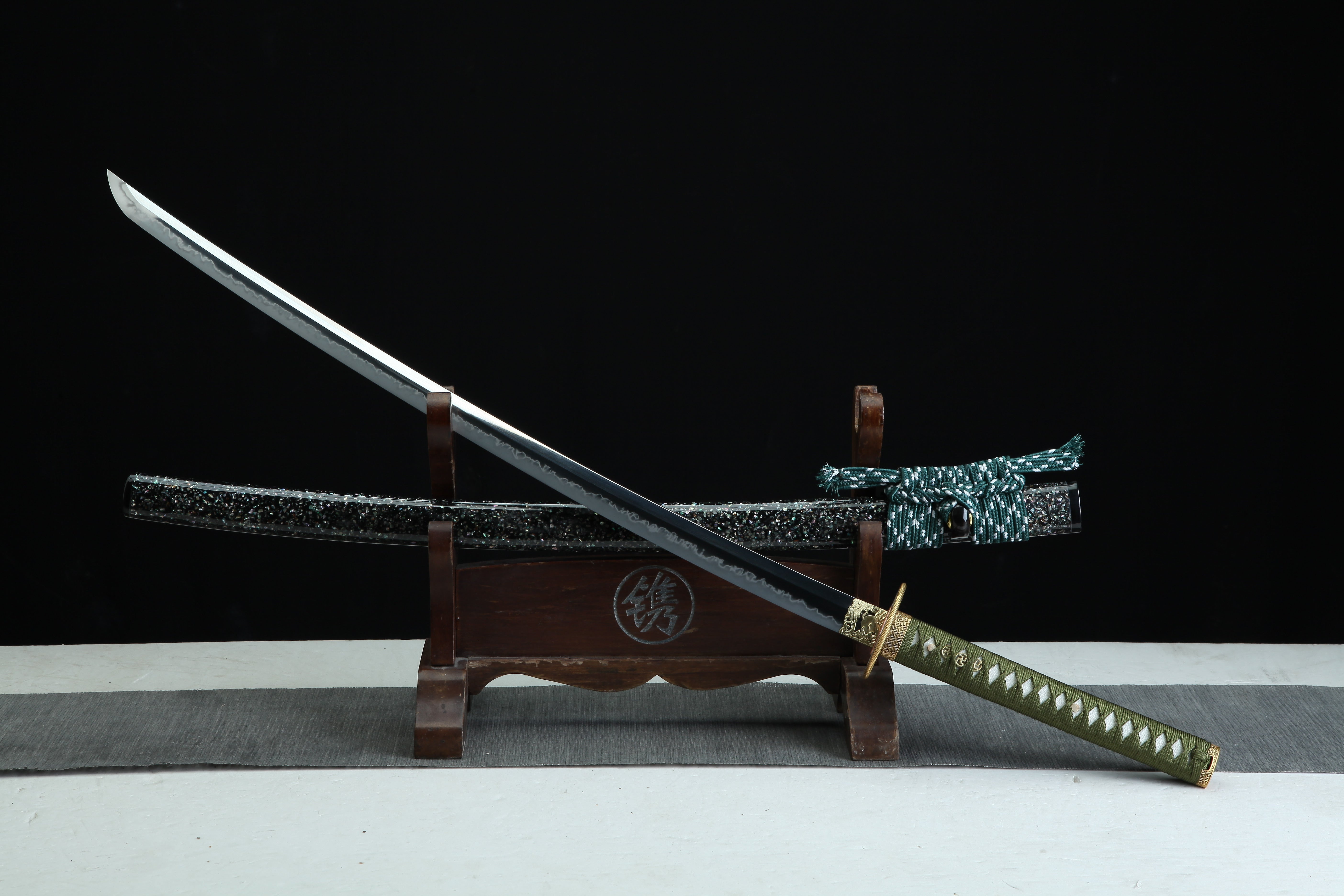 High-End Katana Collection – Master Craftsmanship, Unmatched Detail