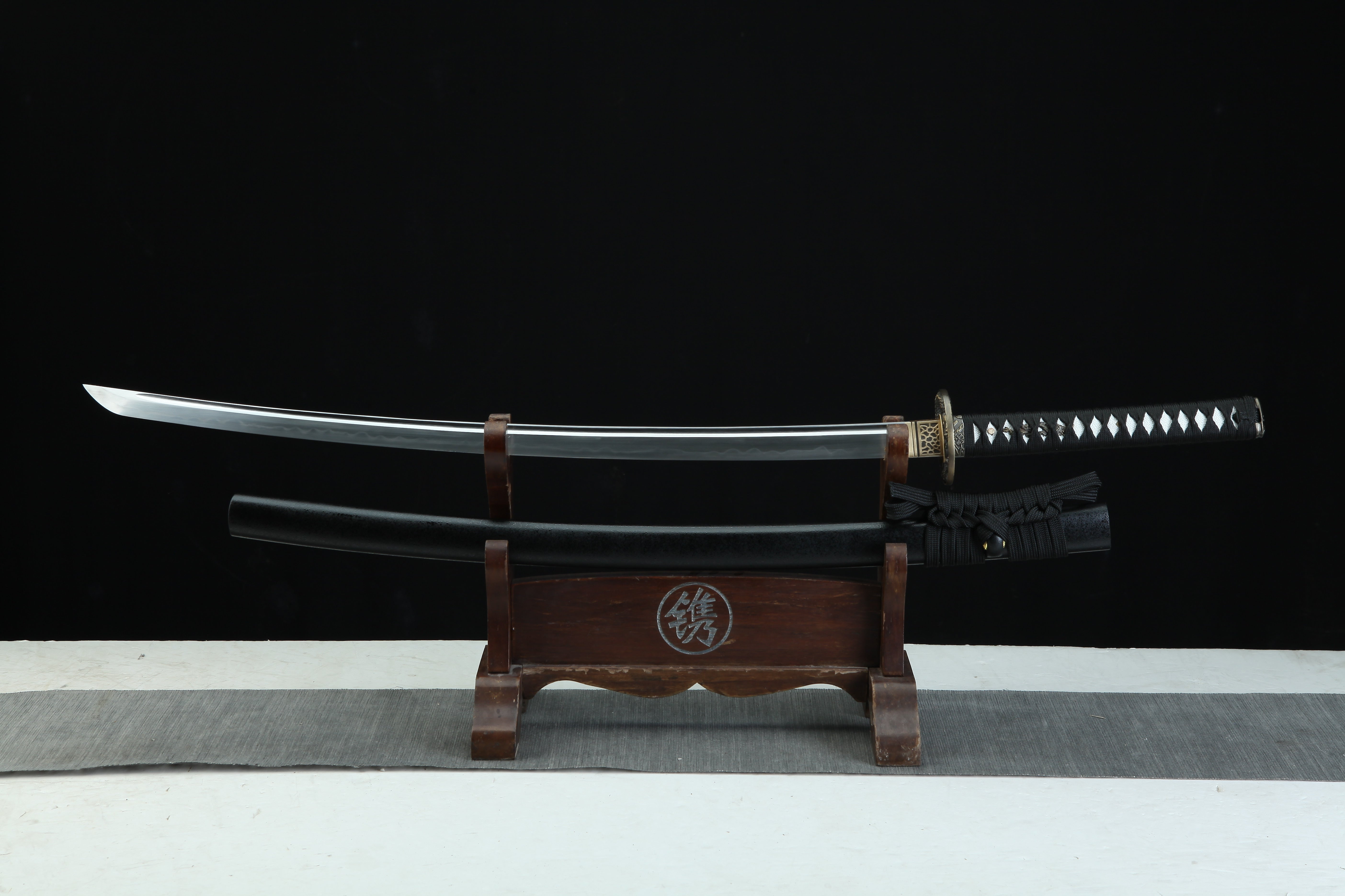 Ryūgari 龍狩り – Clay-Tempered T8 Steel Katana | Moonswords